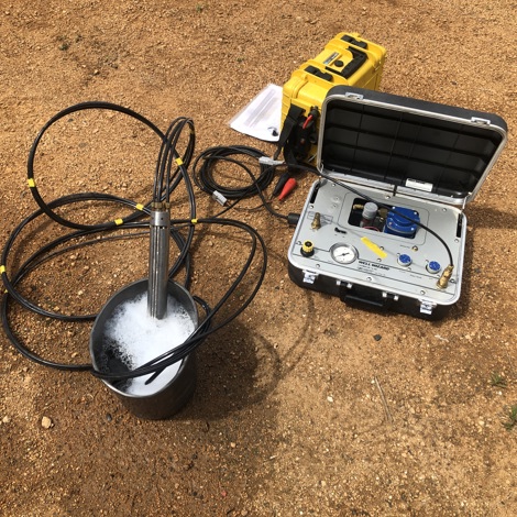 Bennett sampling pump operating with QED compressor/regulator | Groundwater Imaging, Dubbo